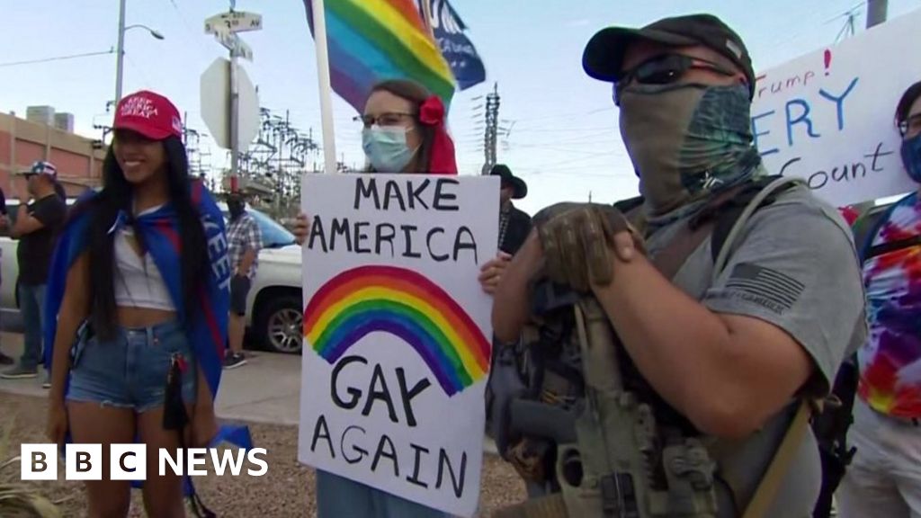 US election: Moment of unity between Trump and Biden supporters in Arizona