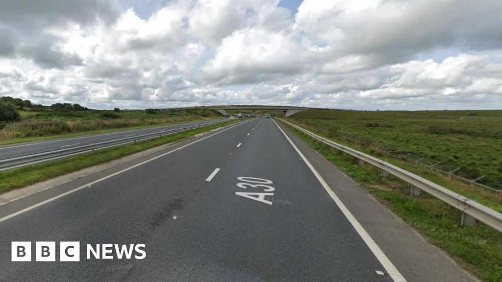 Cornwall firefighters tackle boat and trailer blaze on A30 - BBC News