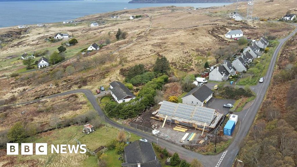 Applecross' community-owned housing a first for the area - BBC News