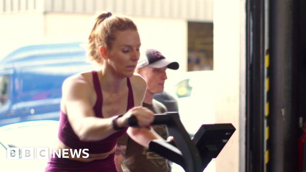 My journey from needing a wheelchair to CrossFit Games - BBC News