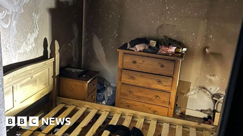 Great Chesterford bedroom catches fire from cigarette - BBC News