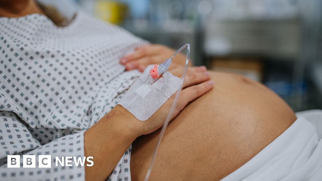 Maternity services in Northern Ireland: Review calls for overhaul - BBC ...