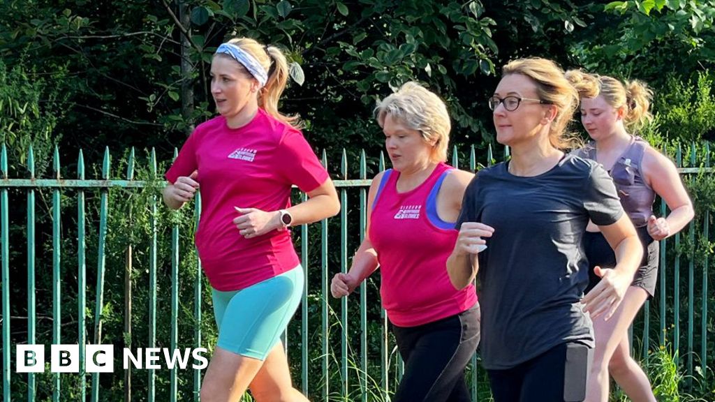 The running club where members can never be too slow - BBC News