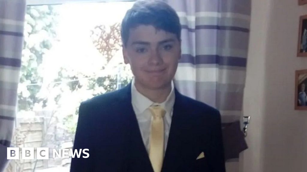 Scout inquest: Unlawful killing should not be ruled out - BBC News