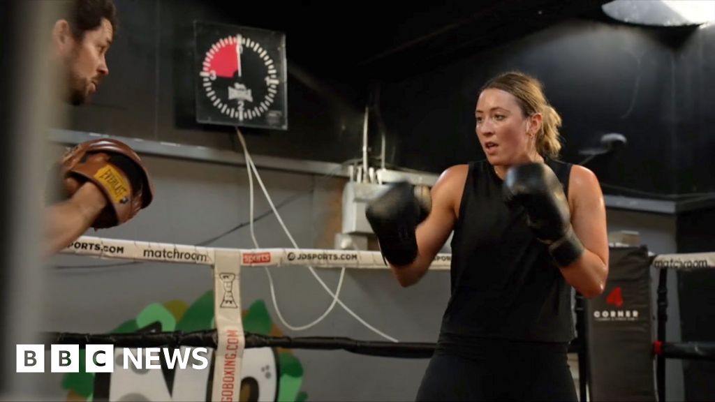 Jade Jones on why she's swapping taekwondo for boxing - BBC News
