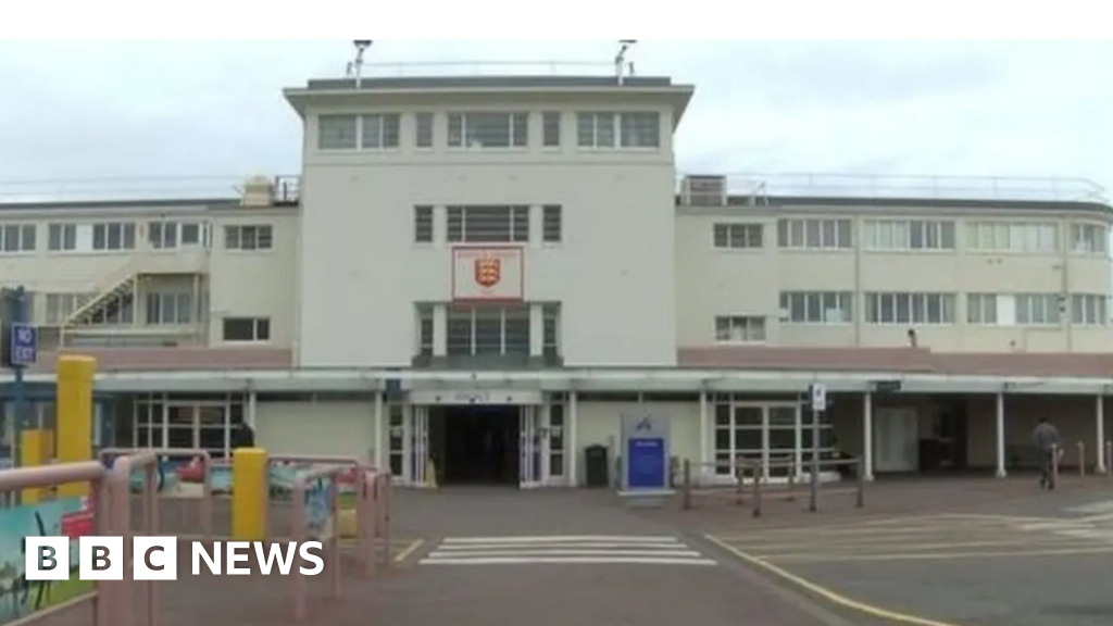 Plans to revive Jersey's 1937 arrivals building submitted
