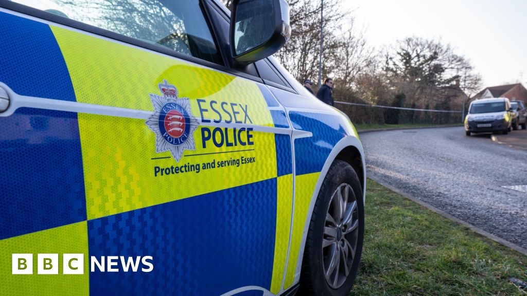 Essex Police appealing for footage of crash on M11 near Harlow