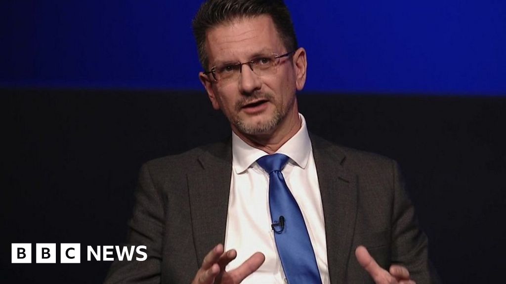 Brexit: Steve Baker sorry for behaviour towards Ireland during talks