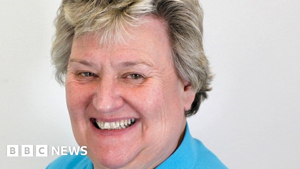 Minister apologises for homeless 'tinkers' email