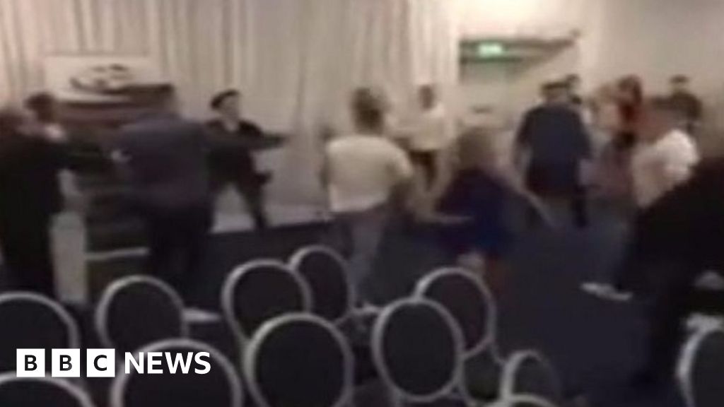 Police probe mass brawl at Leeds boxing event - BBC News