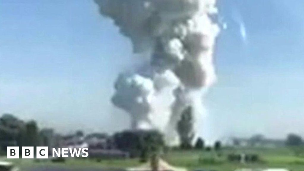 Mexico fireworks blast: Fatal explosions at depot