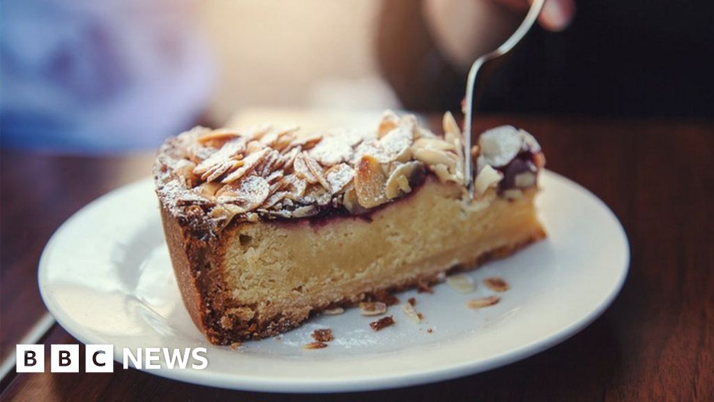 Blitz on sweet treats sees slow start - BBC News