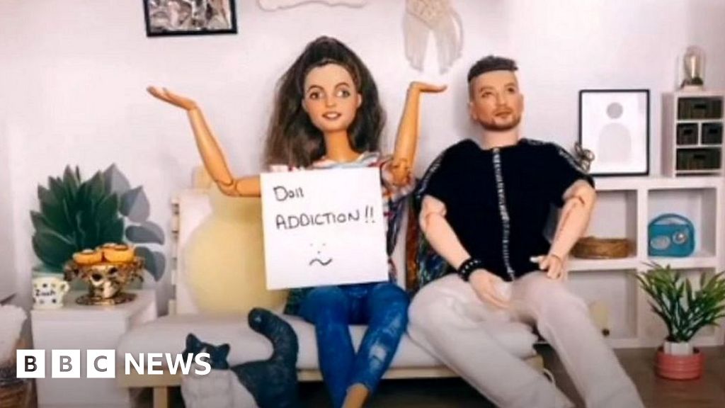 Blackpool Barbie girl in a virtual Barbie world - BBC News