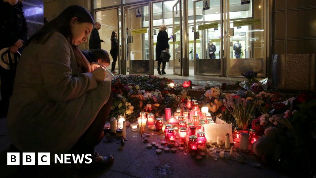 Russia arrests six 'IS recruiters' in St Petersburg - BBC News