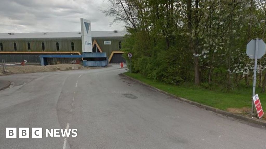 Former Barnbow tank factory site to be demolished - BBC News