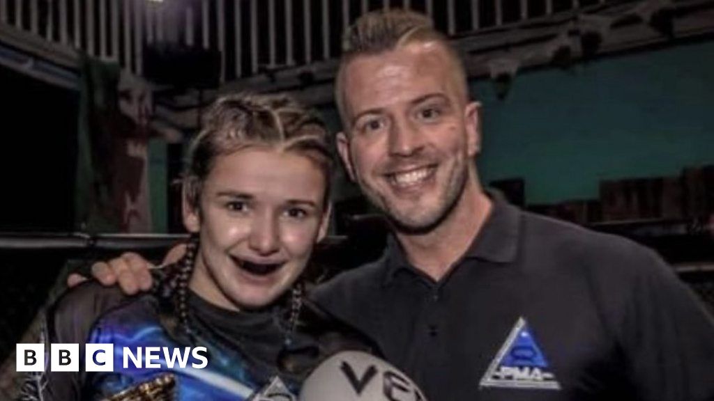 Welsh boxer puts her gloves back on after coma recovery