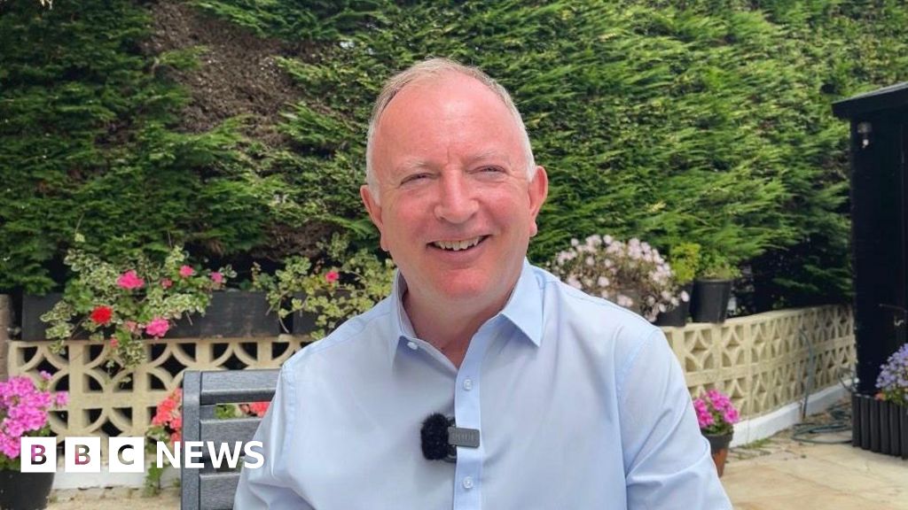 Alcohol price rises are a blunt instrument - hospitality head - BBC News