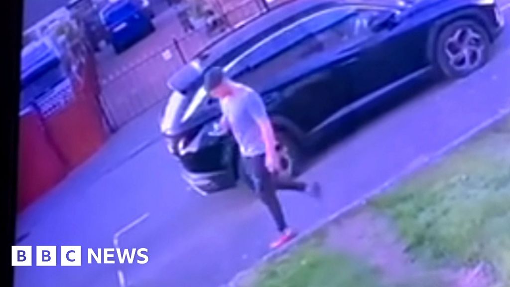 'For Cole not to be in contact with anyone is not normal' - BBC News