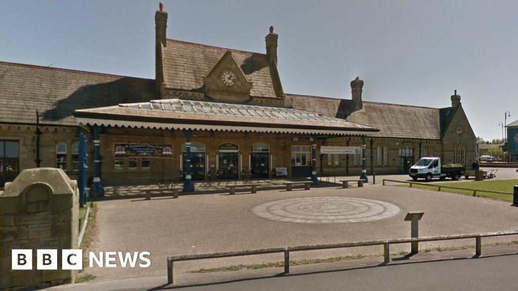 Morecambe's Platform venue to stay under council control - BBC News