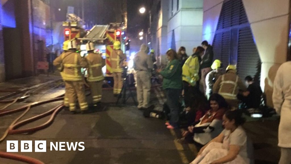 Leicester arson block residents 'living on edge' - BBC News
