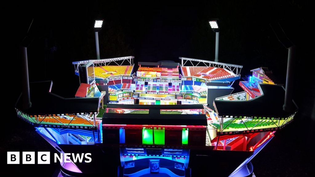 Miniature cricket stadium built in Phillip Hughes' memory - BBC News