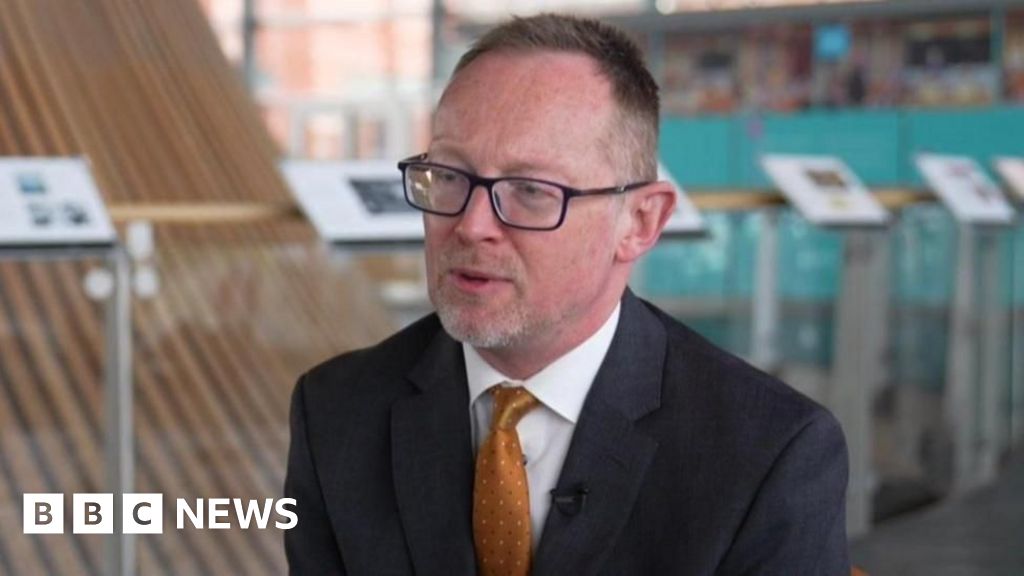 Gambling charge Tory Russell George quits Senedd re-election bid