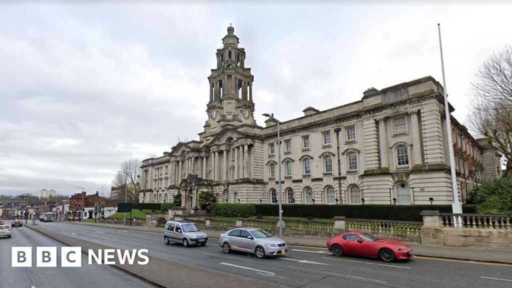 Covid recovery: Stockport Council to spend 'one-off' £1.25m on six ...
