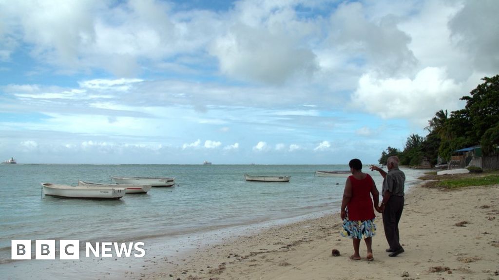 Chagos Islands dispute: UK 'threatened' Mauritius