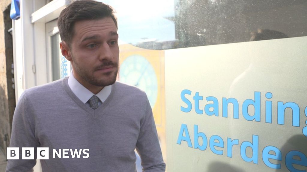 Ross Thomson: Fresh allegations over Tory MP's behaviour - BBC News