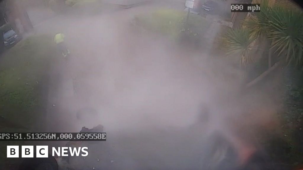 Newham: Residents warned after gas bottle explodes in bin lorry