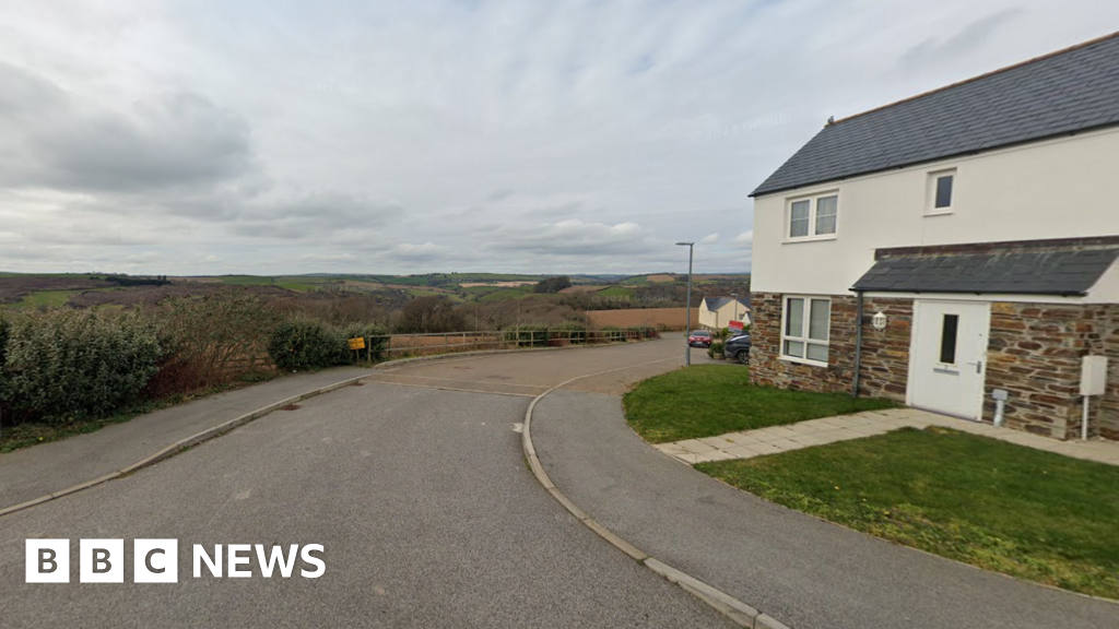 New houses in Looe conditionally approved despite landslide fears - BBC ...