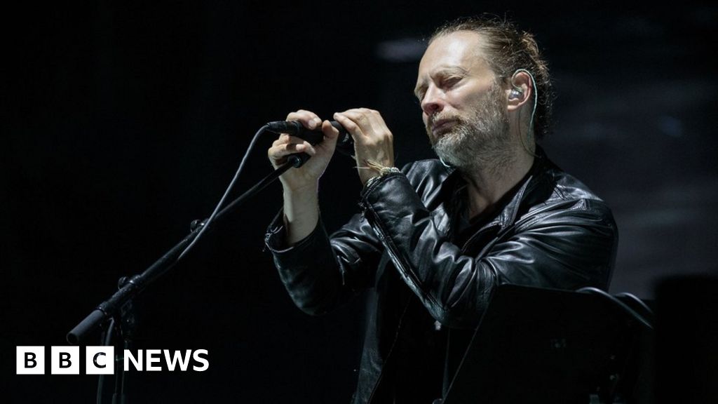 Radiohead dominate producer awards - BBC News
