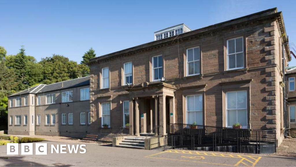 Fernbrae Hospital in Dundee announces closure - BBC News