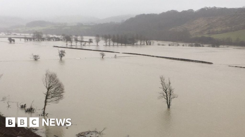 Storm Christoph: Homes evacuated as storm batters Wales - BBC News