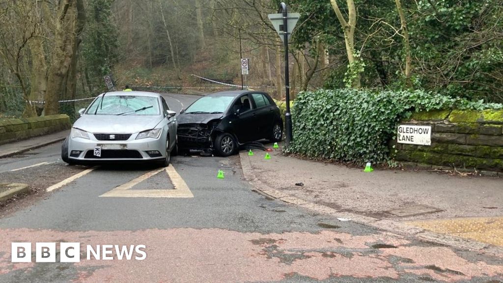 Arrests made after Leeds car crash leads to machete fight