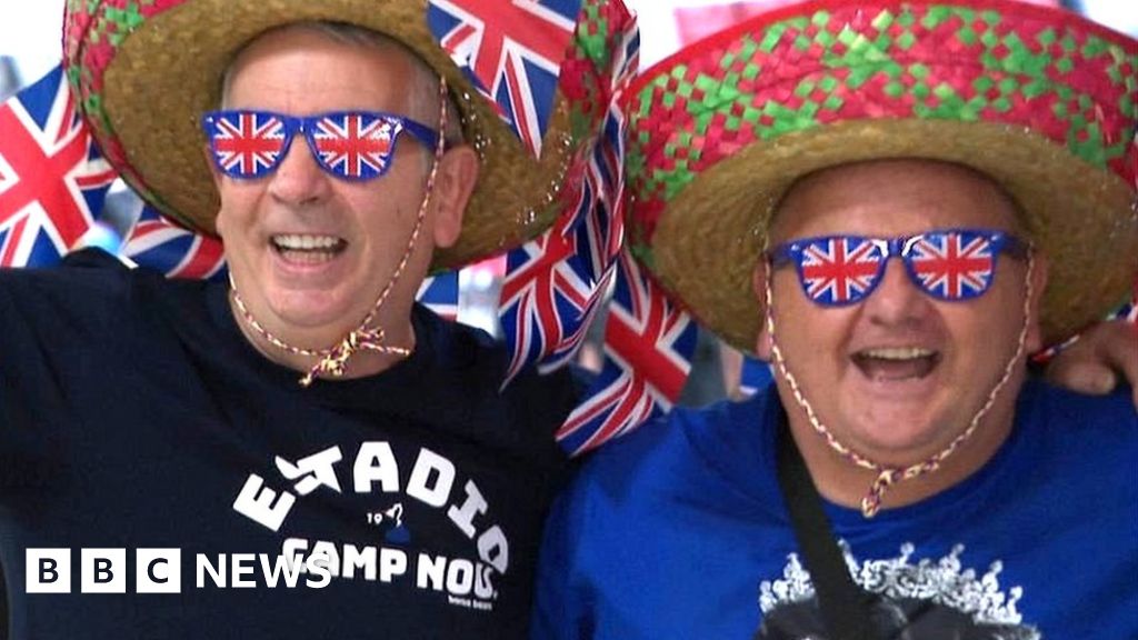 Rangers fans head to Seville for Europa League final - BBC News