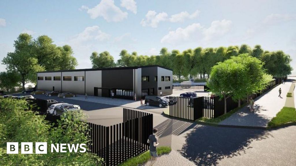 Devon waste vehicle depot plans approved despite fears - BBC News