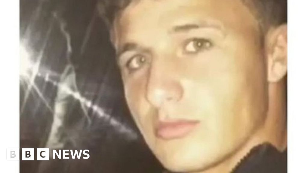 Hughie Saunders murder trial: Accused 'feared hiding' from victim