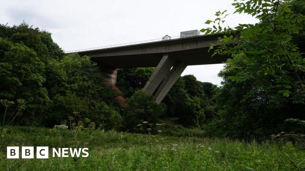 A1 Wentbridge viaduct completion date pushed back - BBC News