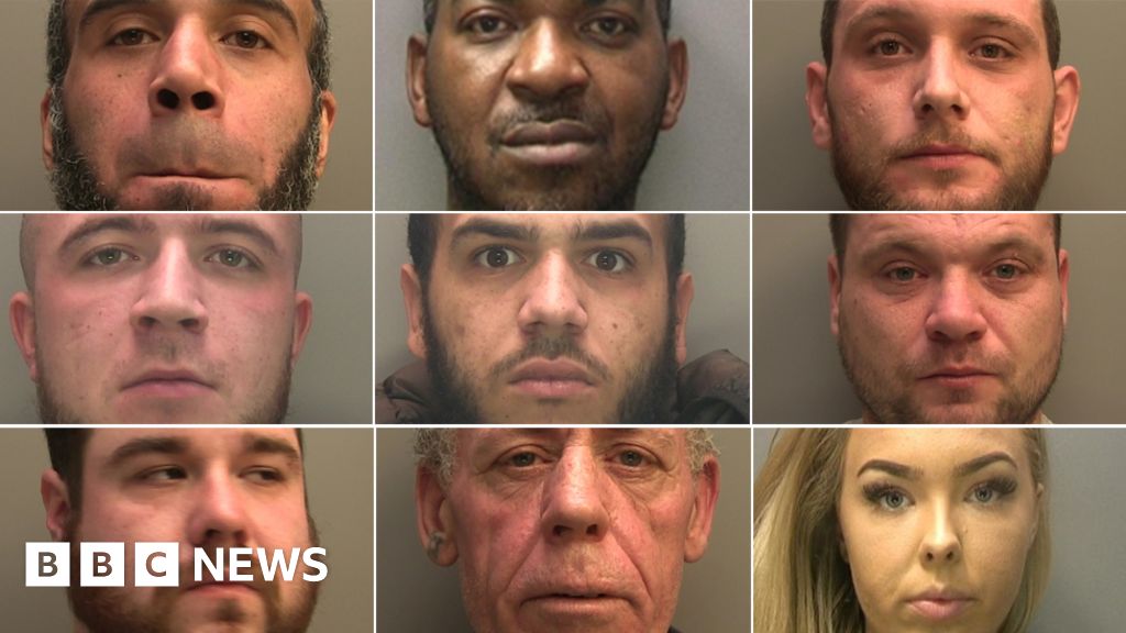 Gang jailed over large-scale drugs operation in Lincolnshire - BBC News