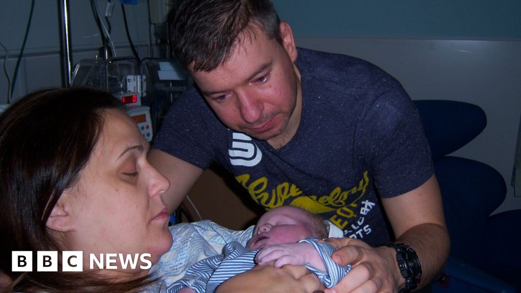 Baby death families excluded from review - BBC News