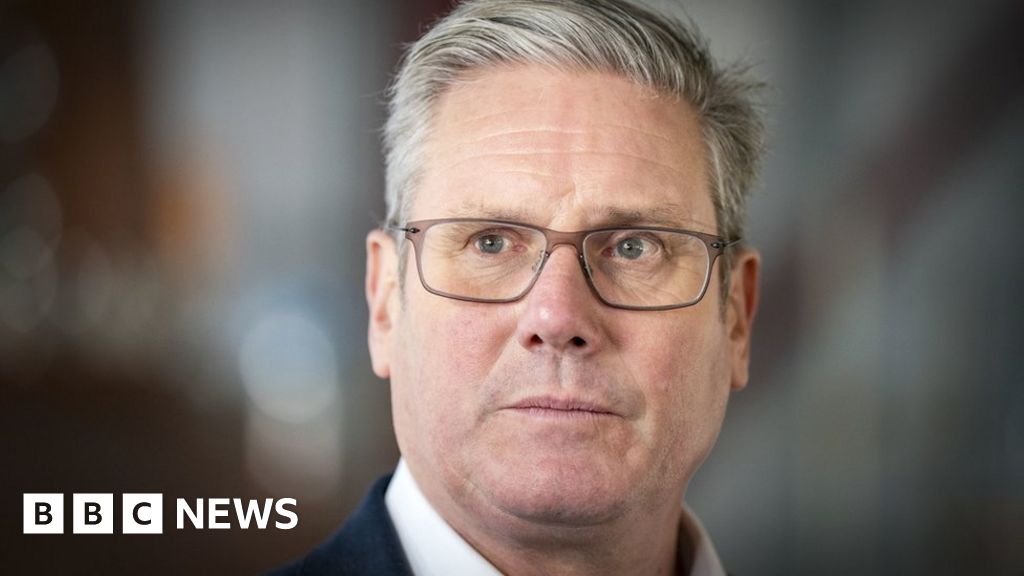 Third of London Labour MPs rebel over Gaza ceasefire vote - BBC News