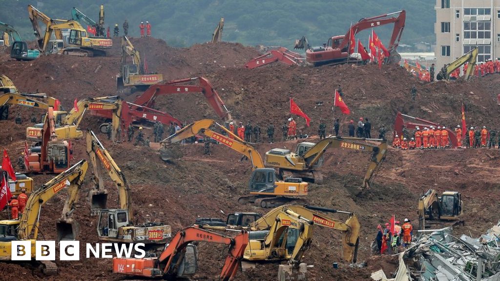 China landslide: Aerial footage shows rescue efforts in Shenzhen - BBC News