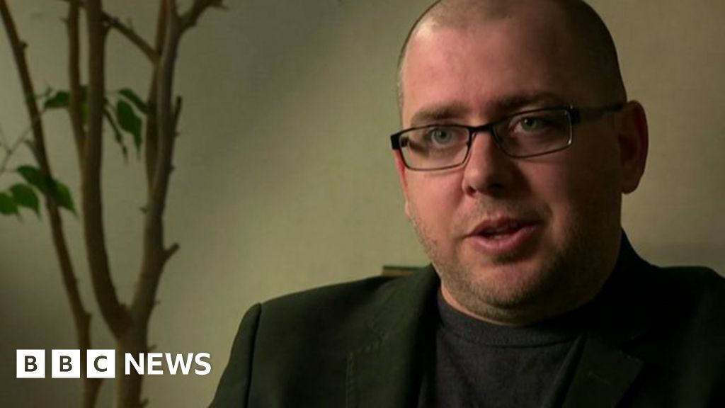 Ex-hacker: 'It's easy to break into companies like Sony' - BBC News