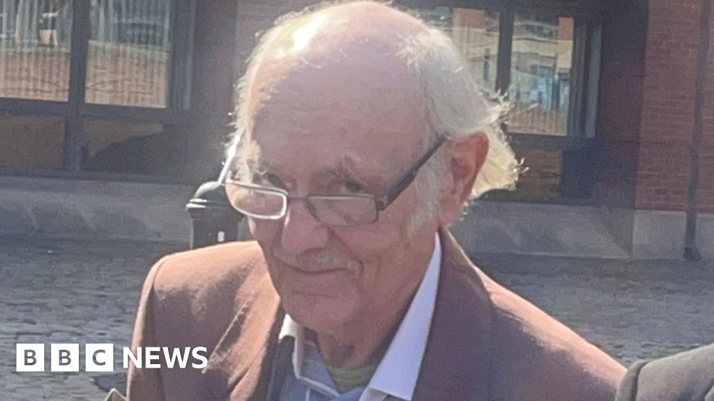Man, 81, denies charge after Nottingham city centre protest - BBC News