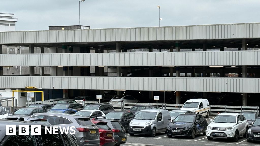 Busy Cornwall Council car park closed after inspection