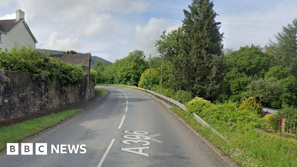 Woman in her 40s seriously injured in Devon crash