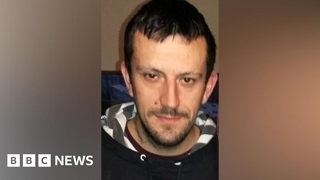 Murder probe after man found dead in Inverness - BBC News