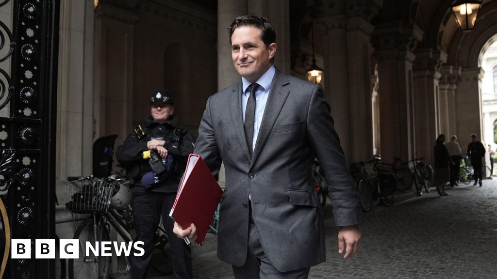 Johnny Mercer could face sentence for withholding names - BBC News