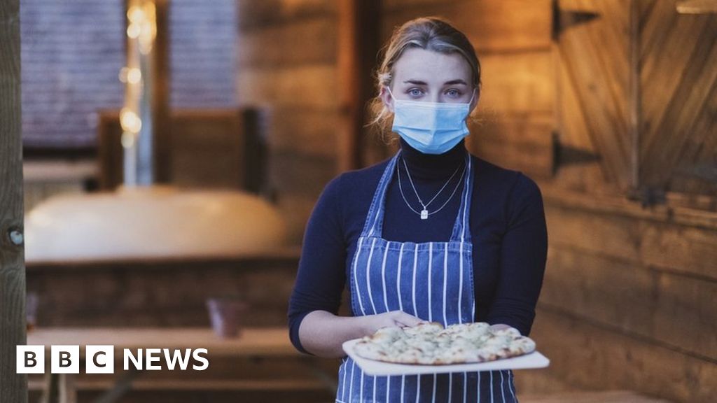 Exmoor hospitality firms facing 'recruitment crisis' - BBC News